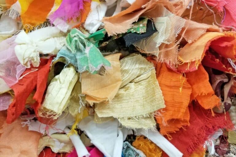 Loose Parts Play (Ideas, Material List & More!) - Play. Learn. Thrive.