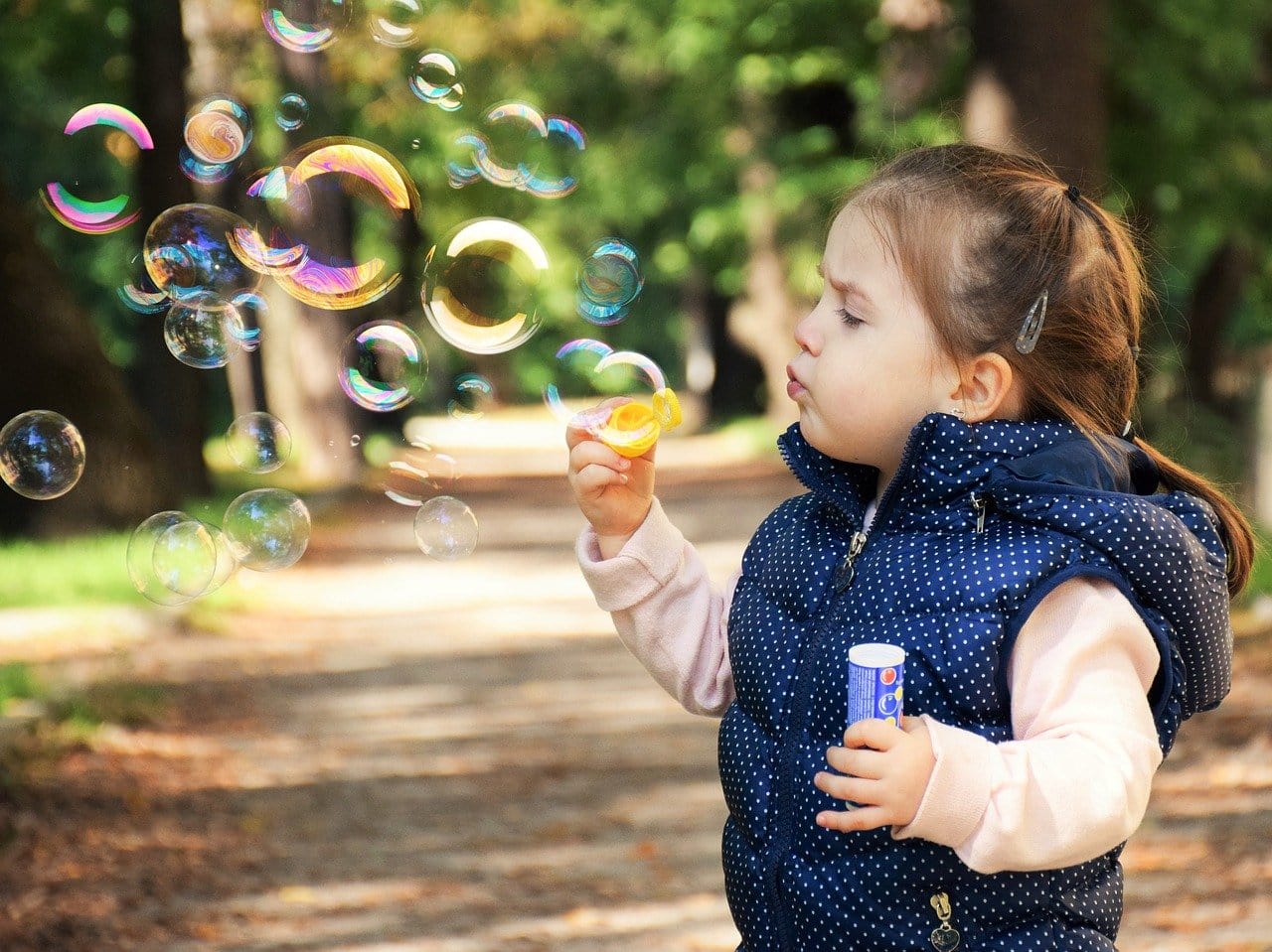 How to entertain a bored toddler at home with little effort - Play ...