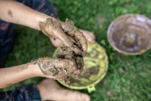 The Best Soil for Mud Play [and why mud play matters] - Play. Learn ...